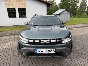 Green Dacia Duster 2024 in Ogre, with an engine capacity of 1.20 L and mileage of 62 thousand km for 19900 €, photo 3 on AUTOMOTO.COM.LV