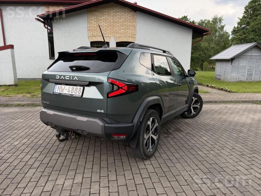 Green Dacia Duster 2024 in Ogre, with an engine capacity of 1.20 L and mileage of 62 thousand km for 19900 €, photo 6 on AUTOMOTO.COM.LV