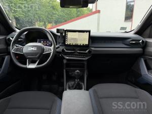 Green Dacia Duster 2024 in Ogre, with an engine capacity of 1.20 L and mileage of 62 thousand km for 19900 €, photo 16 on AUTOMOTO.COM.LV
