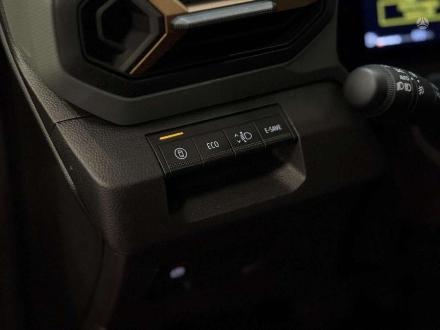 Zaļš Dacia Duster 2024 Viļņa, ar dzinēja tilpumu 1.60 L un nobraukumu 43 tūkst. km par 19990 €, foto 15 vietnē AUTOMOTO.COM.LV