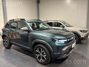 Green Dacia Duster 2025 in Liepaja, with an engine capacity of 1.00 L and mileage of 7 thousand km for 20840 €, photo 8 on AUTOMOTO.COM.LV