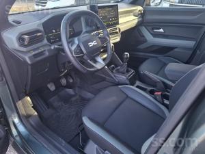 Зеленый Дачия Duster 2025 в Рига, объемом двигателя 1.20 л и пробегом 27 тыс. км за 20600 €, фото 7 на AUTOMOTO.COM.LV