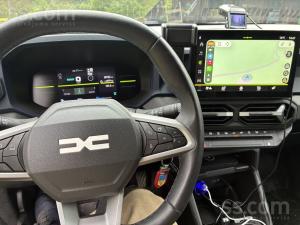 Zaļš Dacia Duster 2025 Ogre, ar dzinēja tilpumu 1.60 L un nobraukumu 30 tūkst. km par 18500 €, foto 9 vietnē AUTOMOTO.COM.LV
