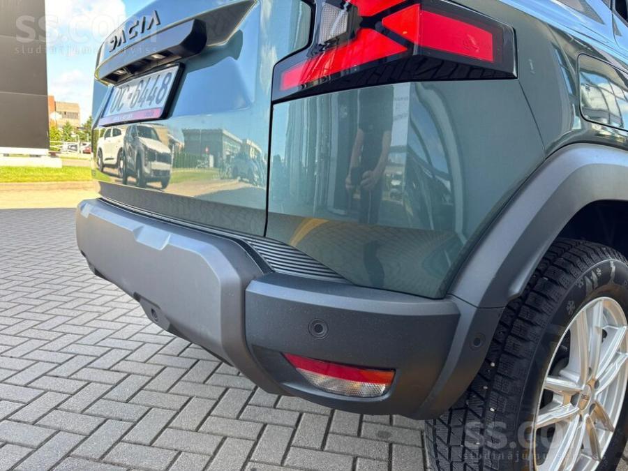 Зеленый Дачия Duster 2025 в Лиепая, объемом двигателя 1.00 л и пробегом 5 тыс. км за 22240 €, фото 11 на AUTOMOTO.COM.LV