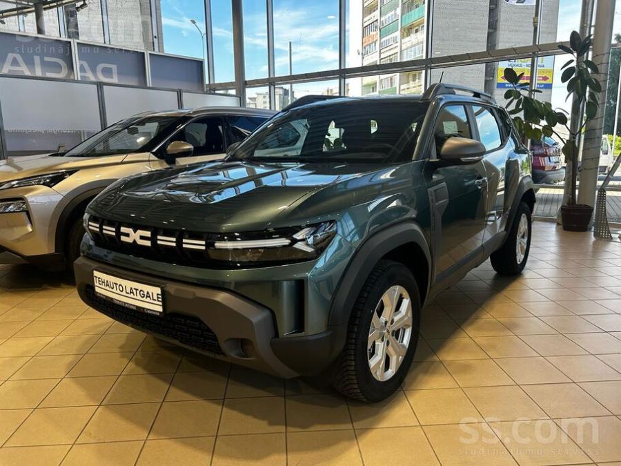 Green Dacia Duster 2026 in Daugavpils, with an engine capacity of 1.20 L and mileage of 13 thousand km for 27325 €, photo 1 on AUTOMOTO.COM.LV
