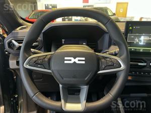Green Dacia Duster 2026 in Daugavpils, with an engine capacity of 1.20 L and mileage of 13 thousand km for 27325 €, photo 14 on AUTOMOTO.COM.LV