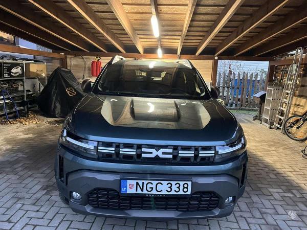 Green Dacia Duster 2024 in Vilnius, with an engine capacity of 1.46 L and mileage of 42 thousand km for 20500 €, photo 5 on AUTOMOTO.COM.LV