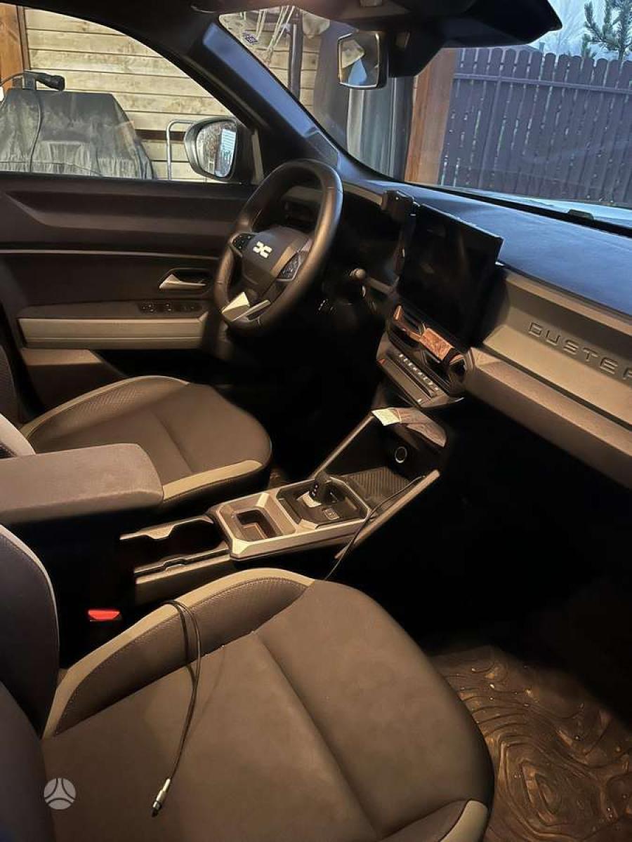 Green Dacia Duster 2024 in Vilnius, with an engine capacity of 1.46 L and mileage of 42 thousand km for 20500 €, photo 11 on AUTOMOTO.COM.LV