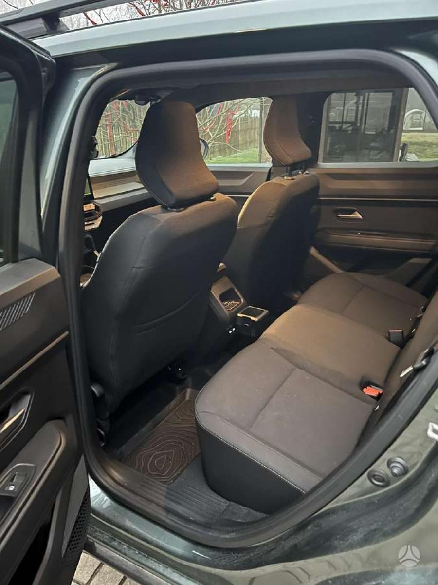 Green Dacia Duster 2024 in Vilnius, with an engine capacity of 1.46 L and mileage of 42 thousand km for 20500 €, photo 17 on AUTOMOTO.COM.LV