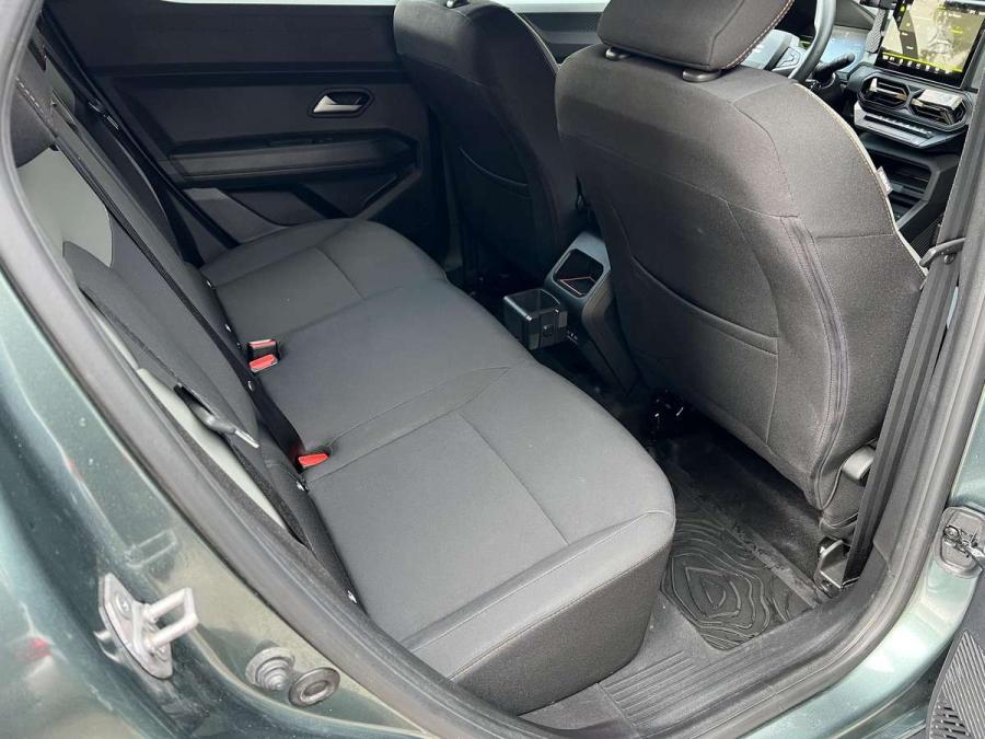 Green Dacia Duster 2024 in Vilnius, with an engine capacity of 1.46 L and mileage of 42 thousand km for 20500 €, photo 25 on AUTOMOTO.COM.LV