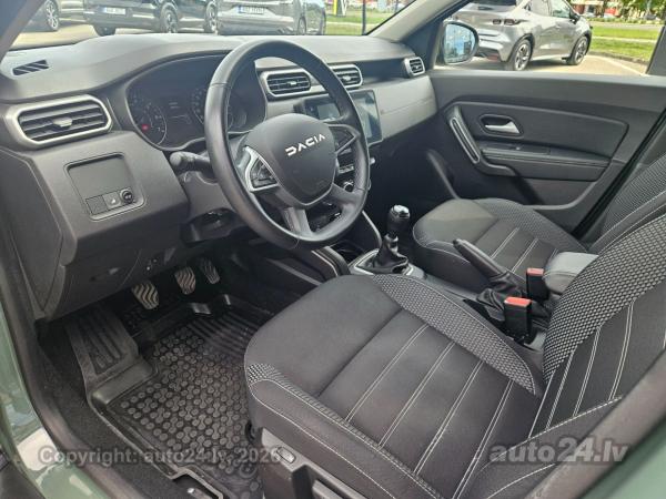 Zaļš Dacia Duster 2023 Tartu, ar dzinēja tilpumu 1.50 L un nobraukumu 42 tūkst. km par 19990 €, foto 7 vietnē AUTOMOTO.COM.LV