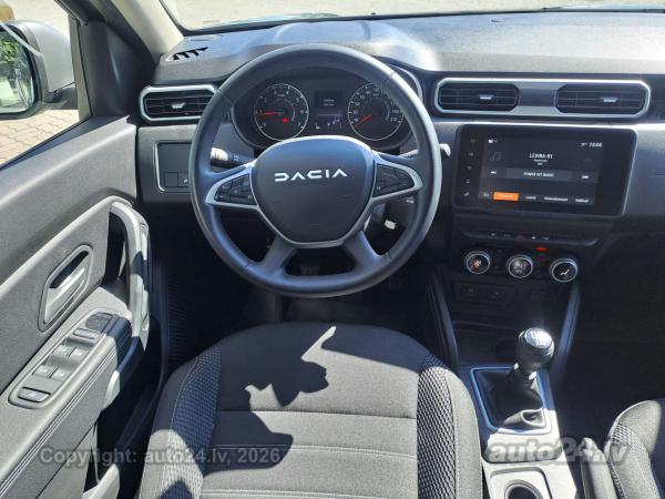 Green Dacia Duster 2024 in Tartu, with an engine capacity of 1.50 L and mileage of 36 thousand km for 17200 €, photo 3 on AUTOMOTO.COM.LV