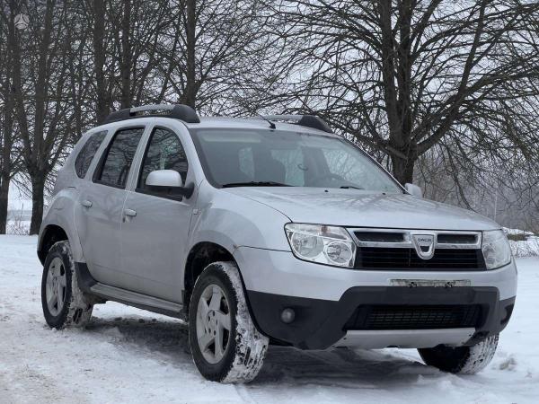 Pelēks Dacia Duster 2010 Tauragė, ar dzinēja tilpumu 1.46 L un nobraukumu 140 tūkst. km par 4300 €, foto 1 vietnē AUTOMOTO.COM.LV
