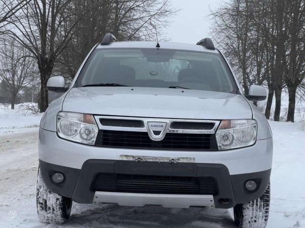 Pelēks Dacia Duster 2010 Tauragė, ar dzinēja tilpumu 1.46 L un nobraukumu 140 tūkst. km par 4300 €, foto 3 vietnē AUTOMOTO.COM.LV