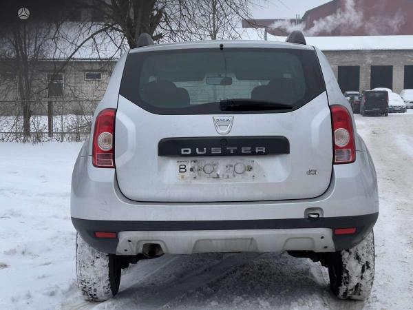 Pelēks Dacia Duster 2010 Tauragė, ar dzinēja tilpumu 1.46 L un nobraukumu 140 tūkst. km par 4300 €, foto 6 vietnē AUTOMOTO.COM.LV