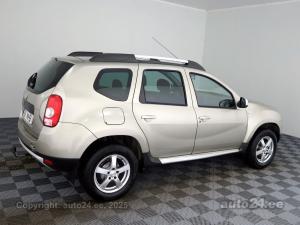 Pelēks Dacia Duster 2011 Tallina, ar dzinēja tilpumu 1.60 L un nobraukumu 319 tūkst. km par 2999 €, foto 3 vietnē AUTOMOTO.COM.LV
