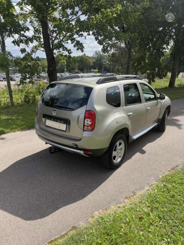 Pelēks Dacia Duster 2011 Alīta, ar dzinēja tilpumu 1.60 L un nobraukumu 197 tūkst. km par 5450 €, foto 5 vietnē AUTOMOTO.COM.LV