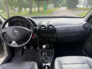 Pelēks Dacia Duster 2011 Alīta, ar dzinēja tilpumu 1.60 L un nobraukumu 197 tūkst. km par 5450 €, foto 10 vietnē AUTOMOTO.COM.LV