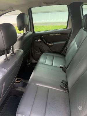 Pelēks Dacia Duster 2011 Alīta, ar dzinēja tilpumu 1.60 L un nobraukumu 197 tūkst. km par 5450 €, foto 12 vietnē AUTOMOTO.COM.LV