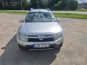 Grey Dacia Duster 2012 in Valmiera, with an engine capacity of 1.50 L and mileage of 281 thousand km for 4500 €, photo  on AUTOMOTO.COM.LV
