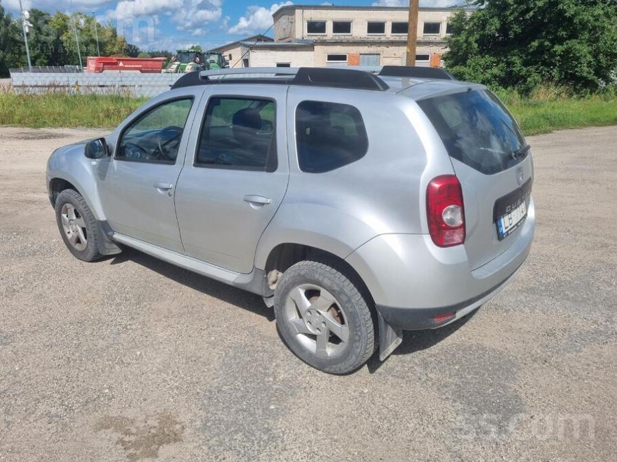 Pelēks Dacia Duster 2012 Valmiera, ar dzinēja tilpumu 1.50 L un nobraukumu 281 tūkst. km par 4500 €, foto 3 vietnē AUTOMOTO.COM.LV