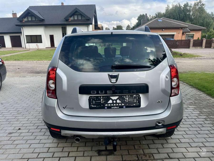 Grey Dacia Duster 2012 in Siauliai, with an engine capacity of 1.46 L and mileage of 208 thousand km for 4500 €, photo 10 on AUTOMOTO.COM.LV
