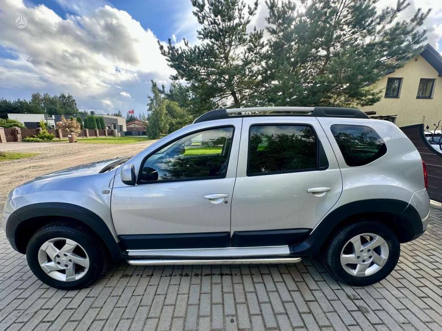 Grey Dacia Duster 2012 in Siauliai, with an engine capacity of 1.46 L and mileage of 208 thousand km for 4500 €, photo 16 on AUTOMOTO.COM.LV