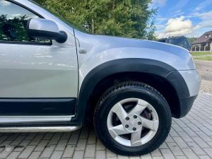 Grey Dacia Duster 2012 in Siauliai, with an engine capacity of 1.46 L and mileage of 208 thousand km for 4500 €, photo 5 on AUTOMOTO.COM.LV