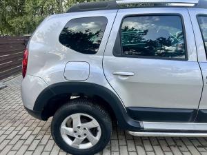 Grey Dacia Duster 2012 in Siauliai, with an engine capacity of 1.46 L and mileage of 208 thousand km for 4500 €, photo 7 on AUTOMOTO.COM.LV