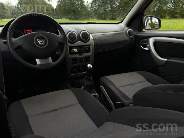 Серый Дачия Duster 2012 в Рига, объемом двигателя 1.60 л и пробегом 0 тыс. км за 2790 €, фото 7 на AUTOMOTO.COM.LV