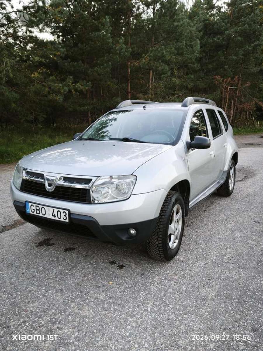 Grey Dacia Duster 2012 in Vilnius, with an engine capacity of 1.60 L and mileage of 142 thousand km for 4900 €, photo 1 on AUTOMOTO.COM.LV