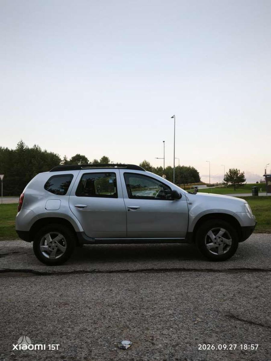 Grey Dacia Duster 2012 in Vilnius, with an engine capacity of 1.60 L and mileage of 142 thousand km for 4900 €, photo 9 on AUTOMOTO.COM.LV