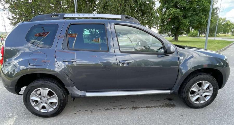 Pelēks Dacia Duster 2013 Tauragė, ar dzinēja tilpumu 1.20 L un nobraukumu 115 tūkst. km par 3900 €, foto 9 vietnē AUTOMOTO.COM.LV