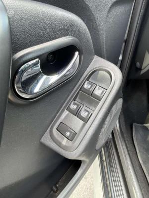 Pelēks Dacia Duster 2013 Tauragė, ar dzinēja tilpumu 1.20 L un nobraukumu 115 tūkst. km par 3900 €, foto 14 vietnē AUTOMOTO.COM.LV