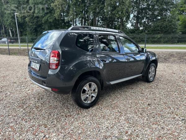 Grey Dacia Duster 2013 in Cesis, with an engine capacity of 1.20 L and mileage of 0 thousand km for 6900 €, photo 5 on AUTOMOTO.COM.LV