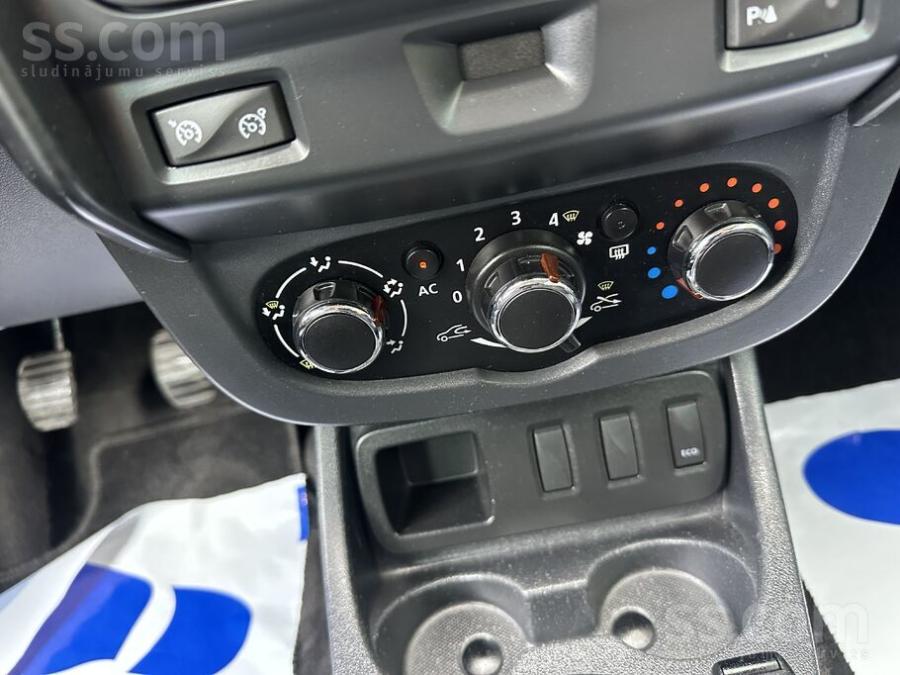 Pelēks Dacia Duster 2013 Cēsis, ar dzinēja tilpumu 1.20 L un nobraukumu 0 tūkst. km par 6900 €, foto 18 vietnē AUTOMOTO.COM.LV