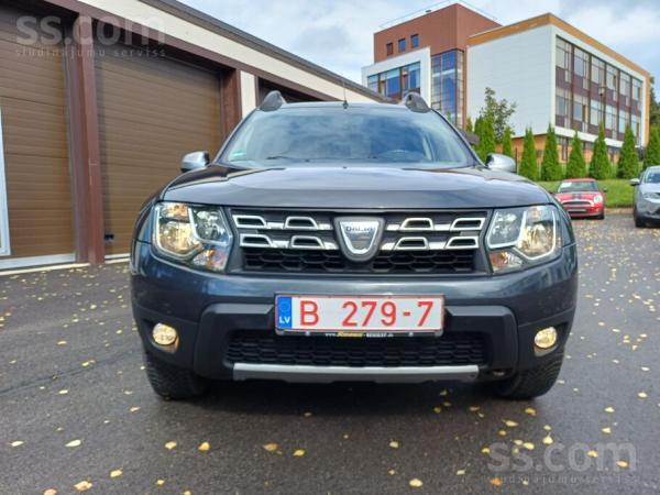 Дачия Duster 2013 в Валмиера на AUTOMOTO.COM.LV Серый Дачия Duster 2013 в Валмиера, объемом двигателя 1.20 л и пробегом 196 тыс. км за 5750 €, фото 3 на AUTOMOTO.COM.LV