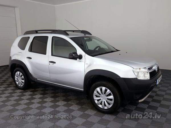 Dacia Duster 2013 Tallina vietnē Pelēks Dacia Duster 2013 Tallina, ar dzinēja tilpumu 1.50 L un nobraukumu 338 tūkst. km par 2299 €, foto 1 vietnē AUTOMOTO.COM.LV