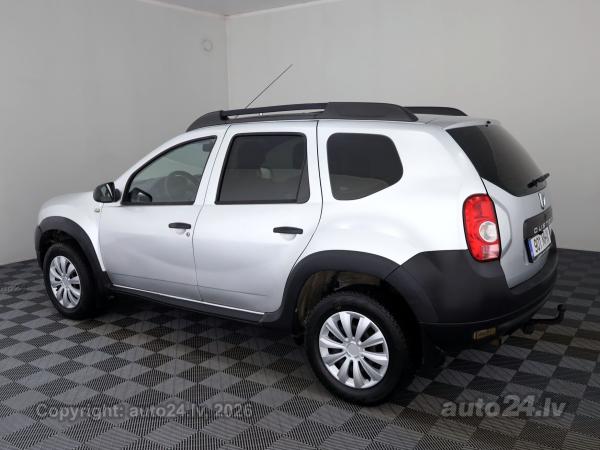 Dacia Duster 2013 Tallina vietnē Pelēks Dacia Duster 2013 Tallina, ar dzinēja tilpumu 1.50 L un nobraukumu 338 tūkst. km par 2299 €, foto 5 vietnē AUTOMOTO.COM.LV