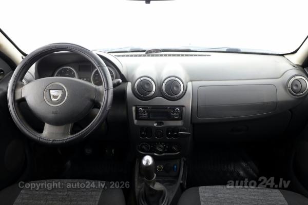 Dacia Duster 2013 Tallina vietnē Pelēks Dacia Duster 2013 Tallina, ar dzinēja tilpumu 1.50 L un nobraukumu 338 tūkst. km par 2299 €, foto 6 vietnē AUTOMOTO.COM.LV