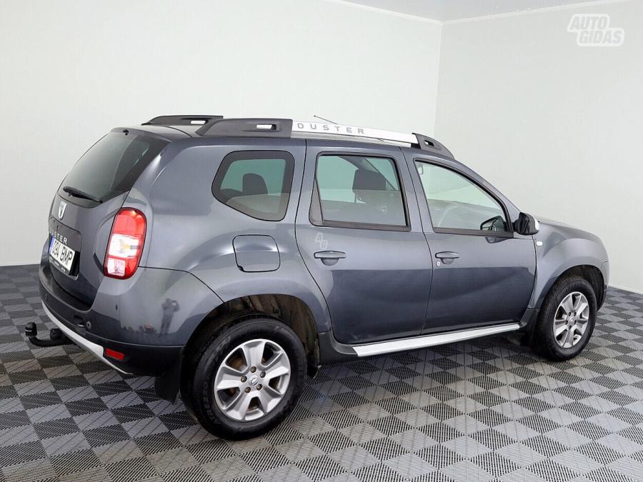 Pelēks Dacia Duster 2014 Tallina, ar dzinēja tilpumu 1.20 L un nobraukumu 138 tūkst. km par 3699 €, foto 3 vietnē AUTOMOTO.COM.LV