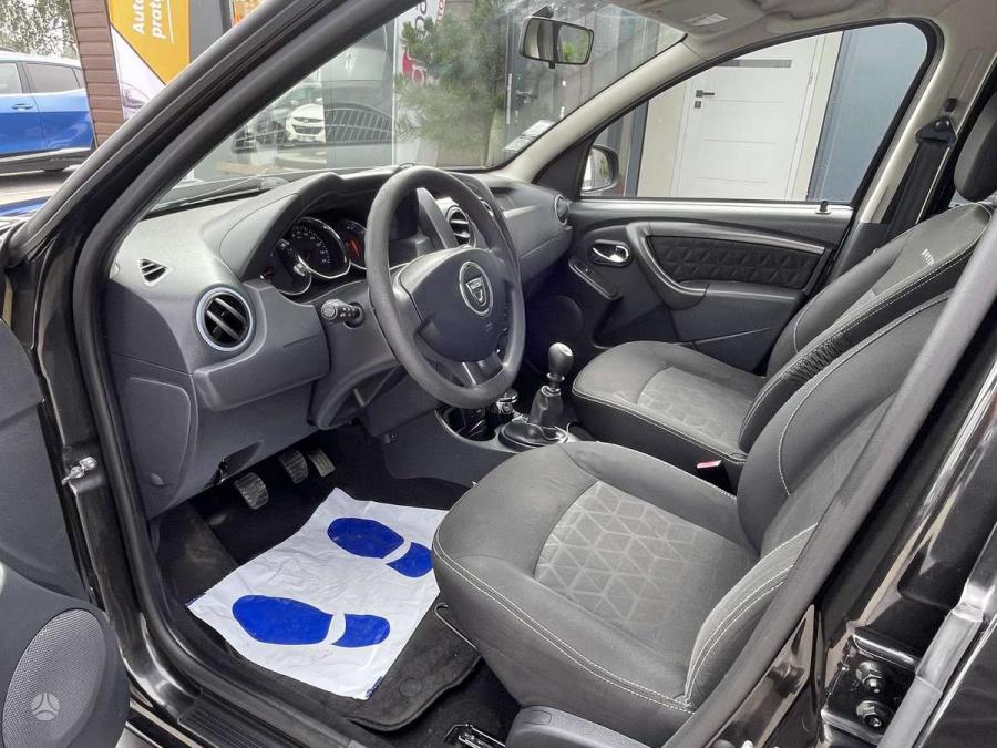 Pelēks Dacia Duster 2014 Tauragė, ar dzinēja tilpumu 1.20 L un nobraukumu 135 tūkst. km par 4500 €, foto 10 vietnē AUTOMOTO.COM.LV