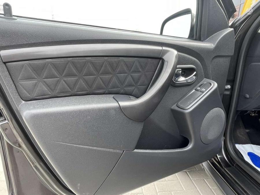 Pelēks Dacia Duster 2014 Tauragė, ar dzinēja tilpumu 1.20 L un nobraukumu 135 tūkst. km par 4500 €, foto 11 vietnē AUTOMOTO.COM.LV