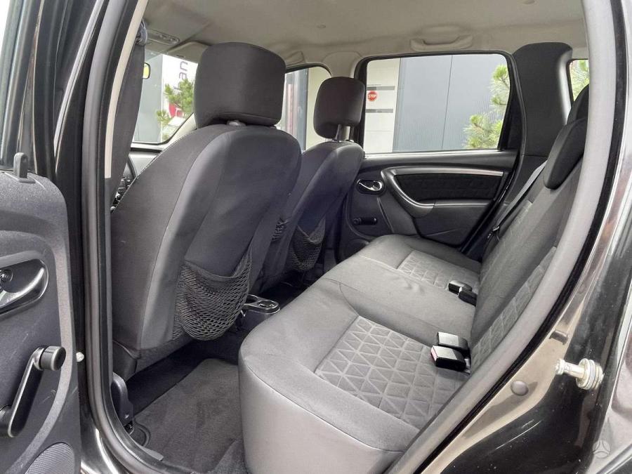 Pelēks Dacia Duster 2014 Tauragė, ar dzinēja tilpumu 1.20 L un nobraukumu 135 tūkst. km par 4500 €, foto 13 vietnē AUTOMOTO.COM.LV
