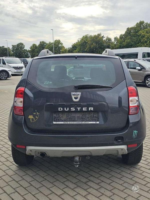 Pelēks Dacia Duster 2014 Tauragė, ar dzinēja tilpumu 1.46 L un nobraukumu 300 tūkst. km par 4800 €, foto 5 vietnē AUTOMOTO.COM.LV