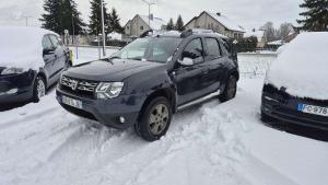 Grey Dacia Duster 2015 in Taurage, with an engine capacity of 1.46 L and mileage of 272 thousand km for 6400 €, photo  on AUTOMOTO.COM.LV