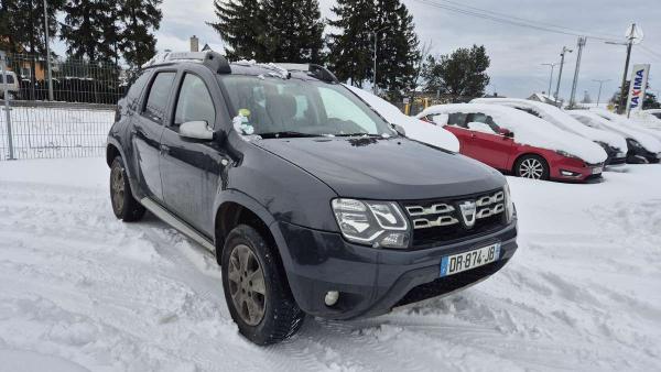 Grey Dacia Duster 2015 in Taurage, with an engine capacity of 1.46 L and mileage of 272 thousand km for 6400 €, photo 2 on AUTOMOTO.COM.LV