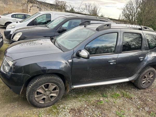 Grey Dacia Duster 2015 in Taurage, with an engine capacity of 1.46 L and mileage of 272 thousand km for 6400 €, photo 4 on AUTOMOTO.COM.LV