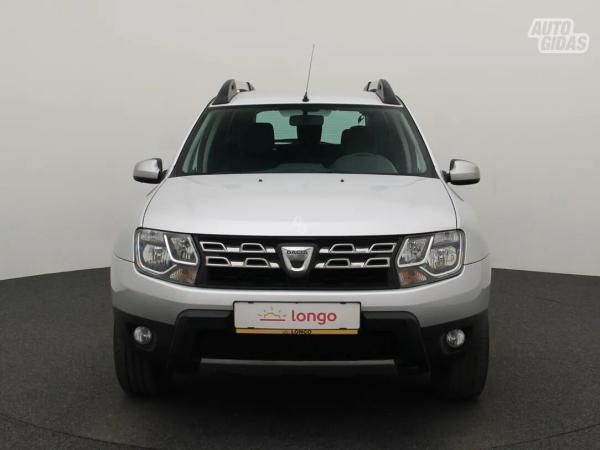 Grey Dacia Duster 2015 in Vilnius, with an engine capacity of 1.50 L and mileage of 228 thousand km for 6599 €, photo 3 on AUTOMOTO.COM.LV