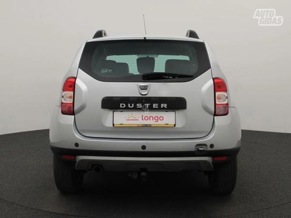 Grey Dacia Duster 2015 in Vilnius, with an engine capacity of 1.50 L and mileage of 228 thousand km for 6599 €, photo 5 on AUTOMOTO.COM.LV